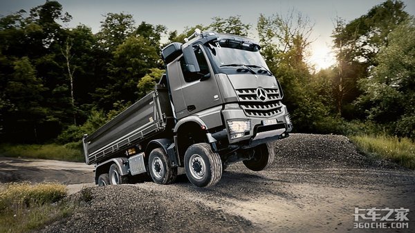 车货总重250吨 奔驰Arocs SLT重载之王_奔驰Actros_牵引车_卡车之家