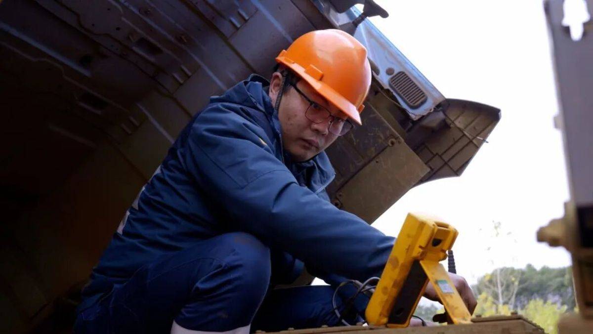 大港焕新 徐工自卸车助力港口绿色转型_卡车之家